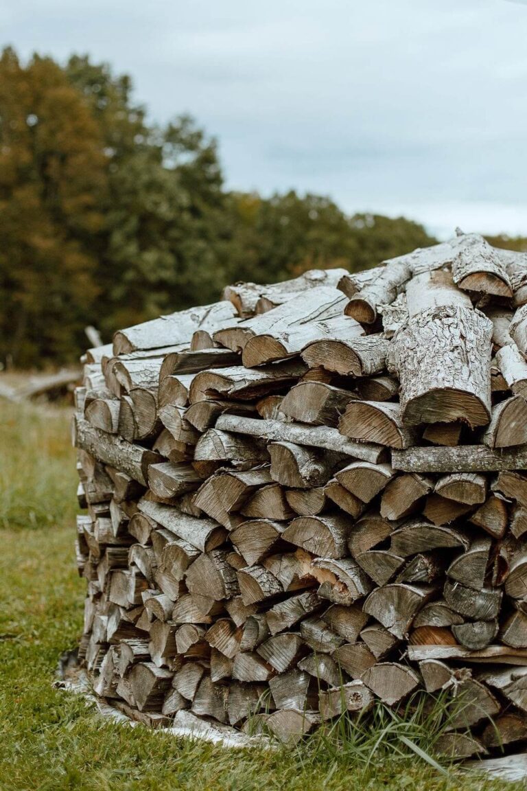 How to Build a Holz Hausen Round Firewood Stack - A Productive Household